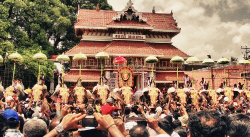 Thrissur Pooram (#1013873) - HD Wallpaper & Backgrounds Download