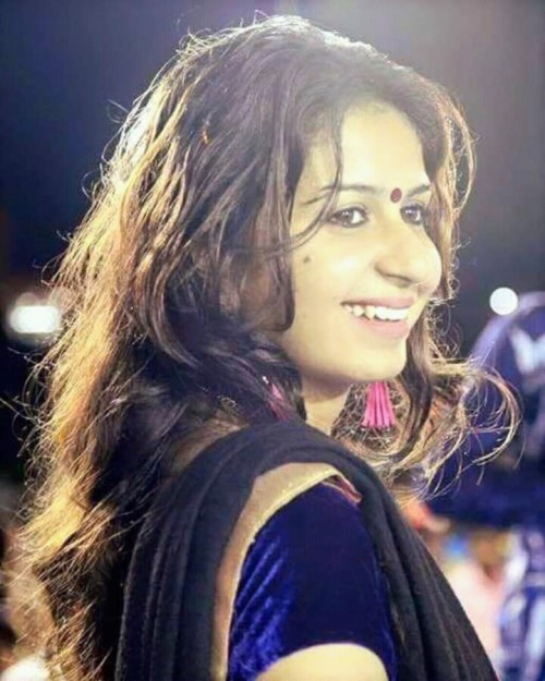 At June 17, - Kinjal Dave Na Sara Phota (#1025759) - HD Wallpaper ...