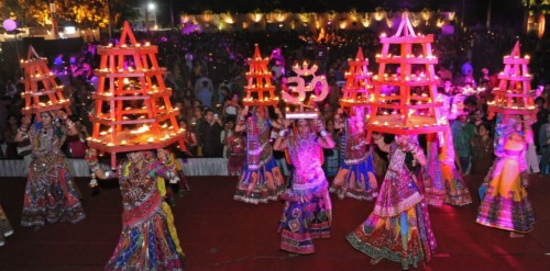 Garba By Children - Navratri Garba Caption (#1118872) - HD Wallpaper ...