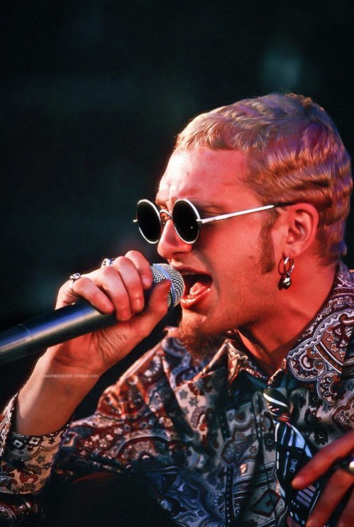 Layne Staley Short Hair (#1121029) - HD Wallpaper & Backgrounds Download