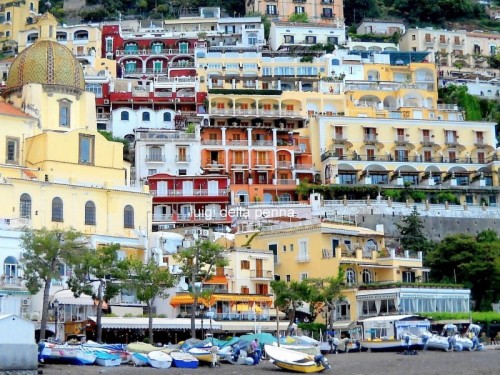 Colors In Positano Italy Wallpaper - Positano (#1192917) - HD Wallpaper ...