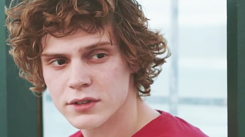 Evan Peters - Evan Peters Movies (#1198744) - HD Wallpaper ...
