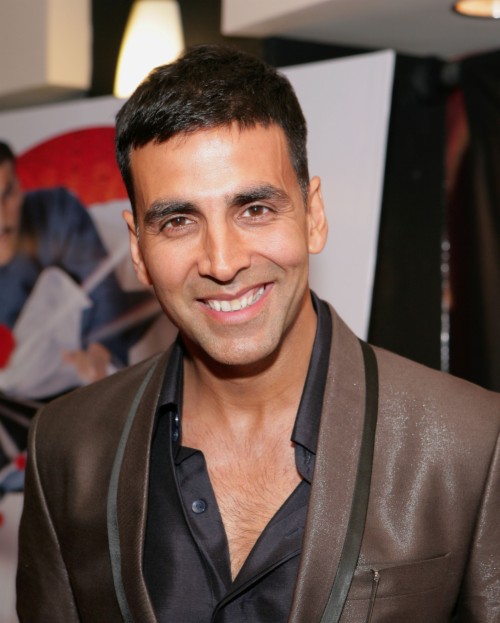 Dowanload Akshay Kumar Hd Wallpaper - Akshay Kumar In Tees Maar ...