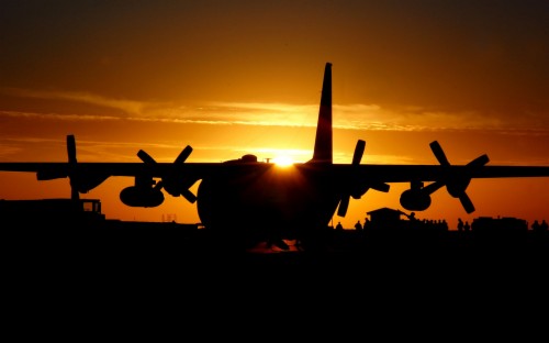 C-130 Hercules Releases Flares Wallpaper - Us Angel Of Death (#1599057 ...