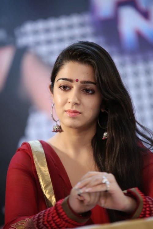 Wallpapers Charmi Kaur Simple Actress Hot Face High - Charmi Kaur Full ...