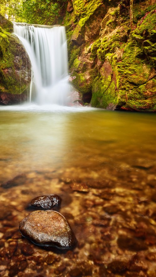 Back To 79 Portrait Wallpapers Hd - Waterfall Wallpaper For Iphone ...