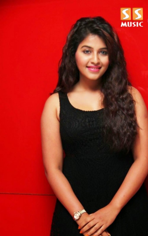 Download Bikini Swimsuit Xxx Wallpaper Hd Free - Xxx Bikini Hd ...