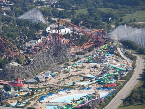 Six Flags America Beautiful Theme Park In Largo Marylan - Six Flags De ...
