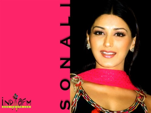 Sonali Bendre (#497324) - HD Wallpaper & Backgrounds Download