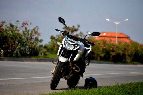 Tvs Apache Rtr 200 4v White (#2340219) - HD Wallpaper & Backgrounds ...