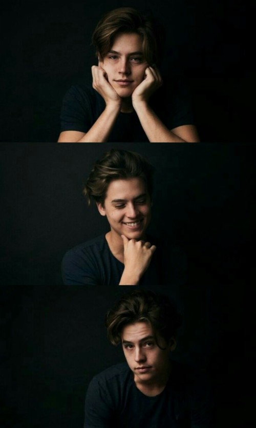 Iphone Cole Sprouse Lockscreen (#2342536) - HD Wallpaper & Backgrounds ...