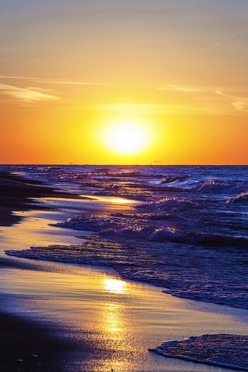 Normal - Sky Wallpaper Iphone (#448736) - HD Wallpaper & Backgrounds ...