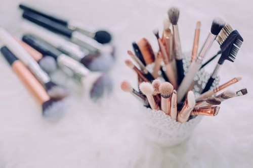 Makeup Brushes Wallpapers Hd - Makeup Brush Strokes (#824328) - HD ...