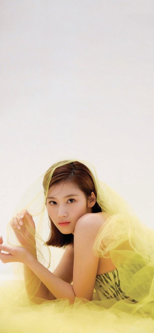 Sana 1st Look (#3056919) - HD Wallpaper & Backgrounds Download