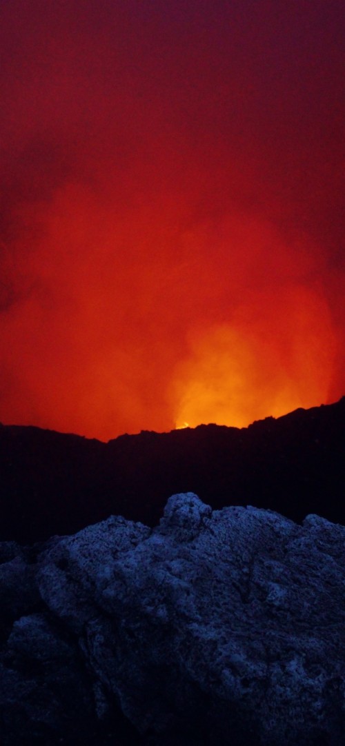 Volcano - Iphone X Volcano (#1369829) - HD Wallpaper & Backgrounds Download