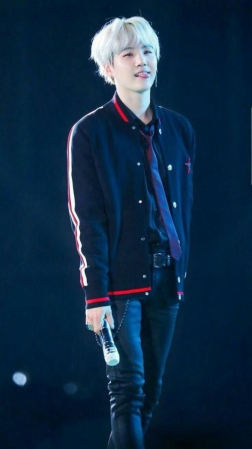 Suga Bts Not Today - Suga Not Today Outfit (#363854) - HD Wallpaper ...