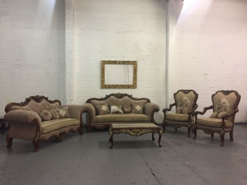 Studio Couch (#3022900) - HD Wallpaper & Backgrounds Download