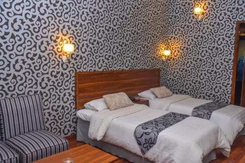 Gallery Image Of This Property - Bedroom (#1105106) - HD Wallpaper ...