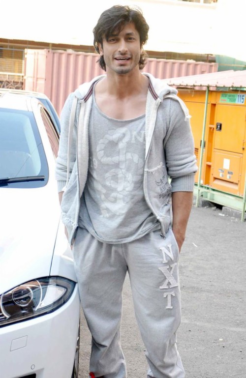 Vidyut Jamwal Hd (#646868) - HD Wallpaper & Backgrounds Download