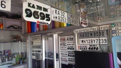 Outlet Store (#2032902) - HD Wallpaper & Backgrounds Download