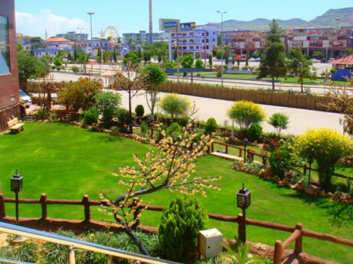 The Garden - Duhok 2018 (#687472) - HD Wallpaper & Backgrounds Download