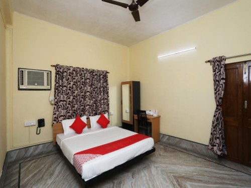 Gallery Image Of This Property - Bedroom (#1105106) - HD Wallpaper ...