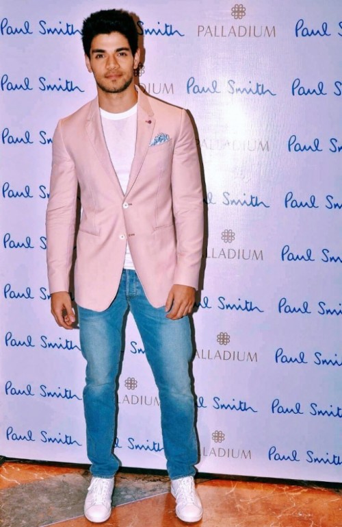 Formal Wear (#2517791) - HD Wallpaper & Backgrounds Download