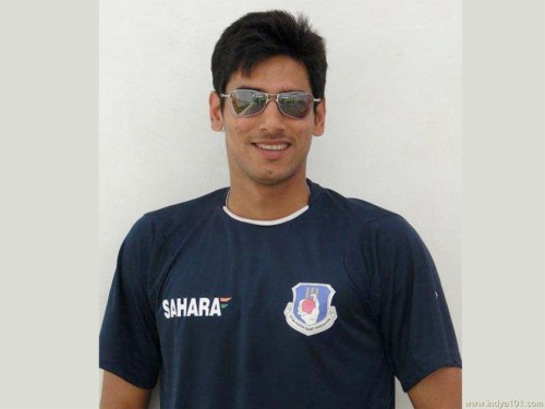 Sachal Tyagi Size - Sitting (#724925) - HD Wallpaper & Backgrounds Download