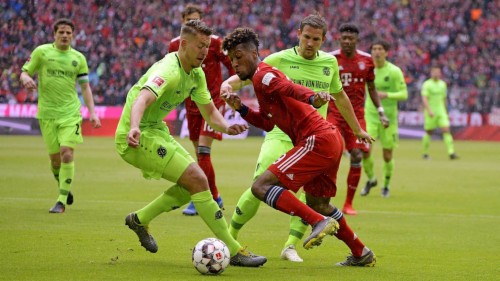 Kick Up A Soccer Ball (#3247565) - HD Wallpaper & Backgrounds Download