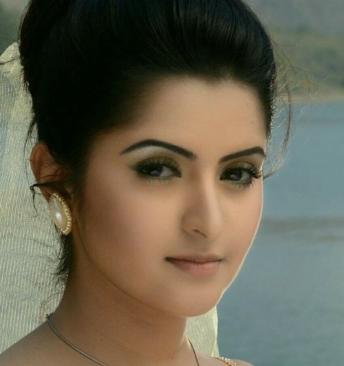 Pori Moni Movie Hd Wallpapers - Pori Moni Photo Hd (#816888) - HD ...