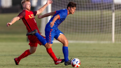 Kick Up A Soccer Ball (#1426115) - HD Wallpaper & Backgrounds Download